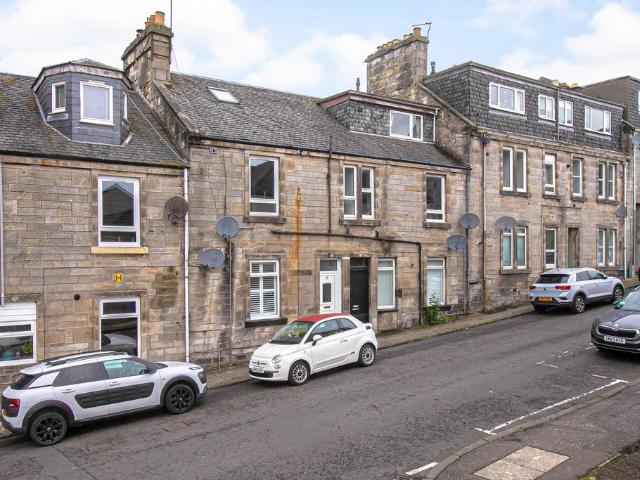 2 bedroom maisonette for sale