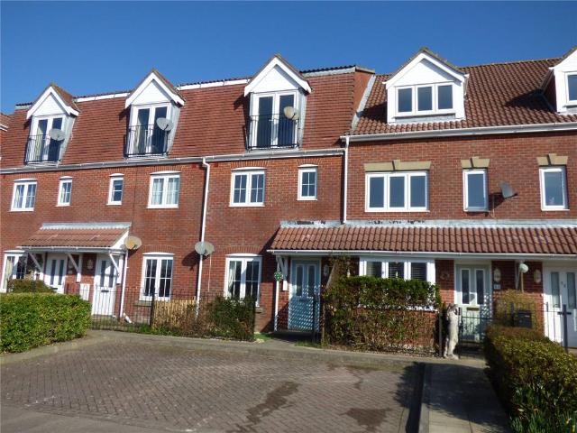 2 bedroom maisonette for sale