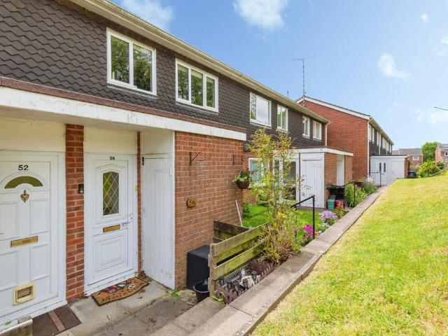 2 bedroom maisonette for sale