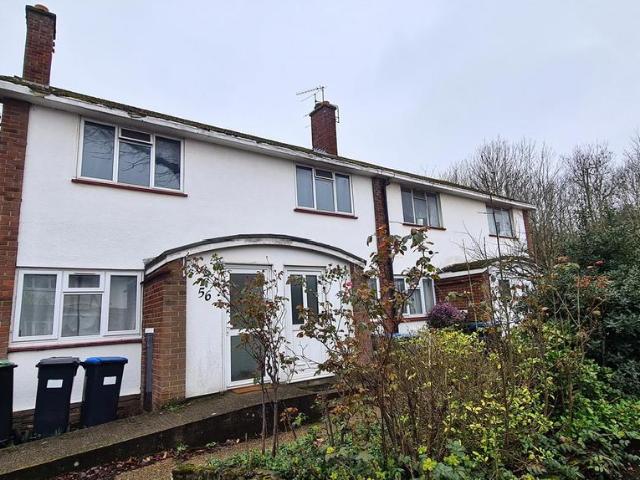 2 bedroom maisonette for sale