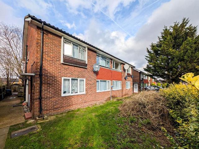 2 bedroom maisonette for sale