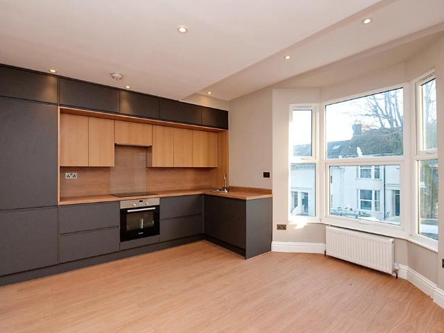 2 bedroom maisonette for sale