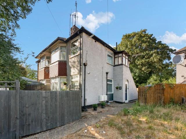 2 bedroom maisonette for sale