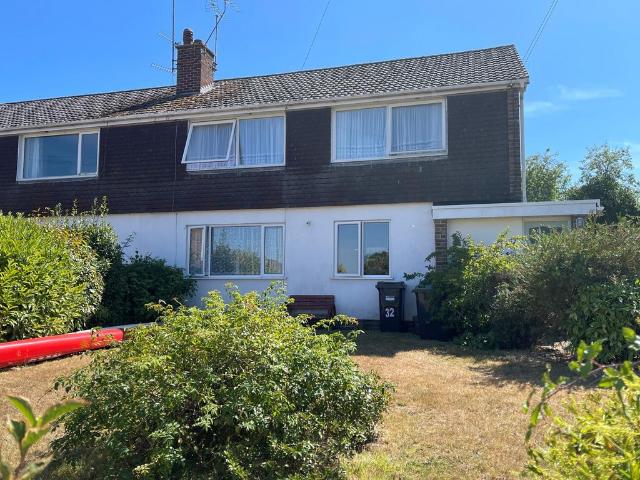 2 bedroom maisonette for sale