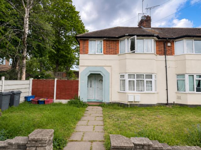 2 bedroom maisonette for sale