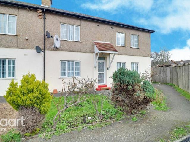 2 bedroom maisonette for sale