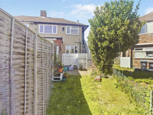 2 bedroom maisonette for sale