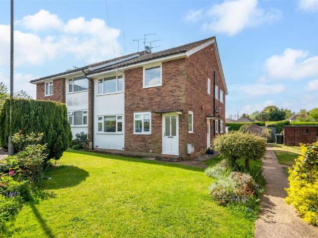 2 bedroom maisonette for sale