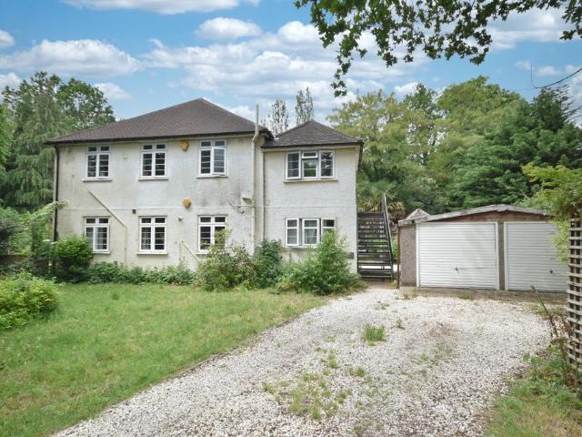 2 bedroom maisonette for sale