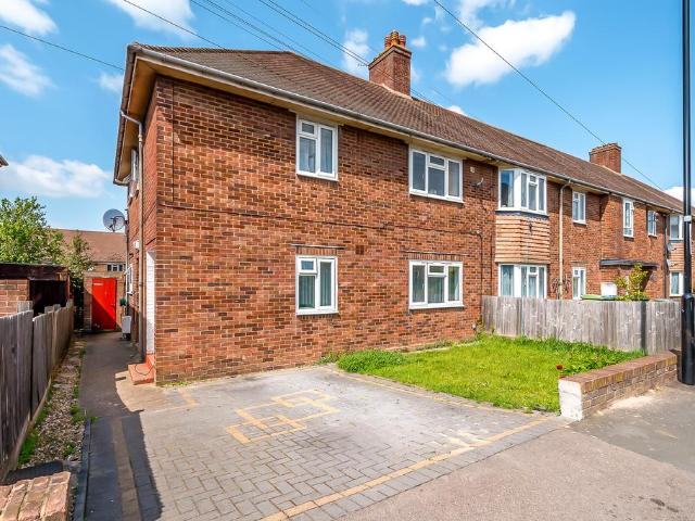 2 bedroom maisonette for sale