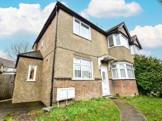 2 bedroom maisonette for sale