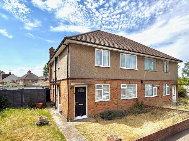 2 bedroom maisonette for sale