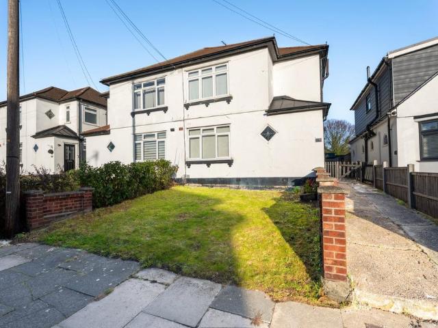 2 bedroom maisonette for sale