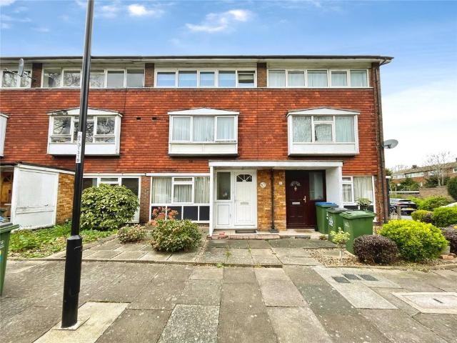 2 bedroom maisonette for sale