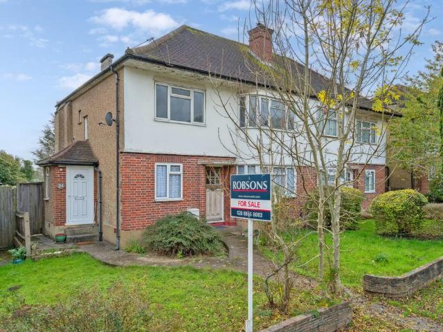 2 bedroom maisonette for sale