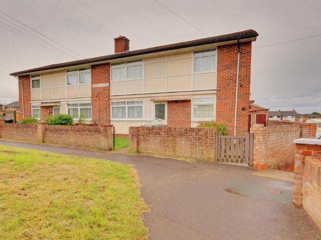 2 bedroom maisonette for sale