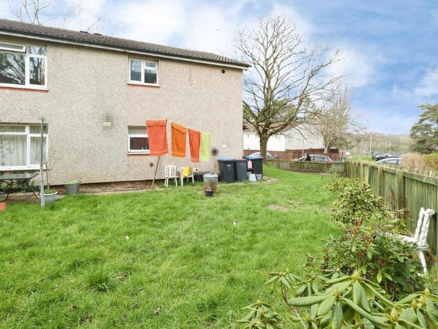 2 bedroom maisonette for sale