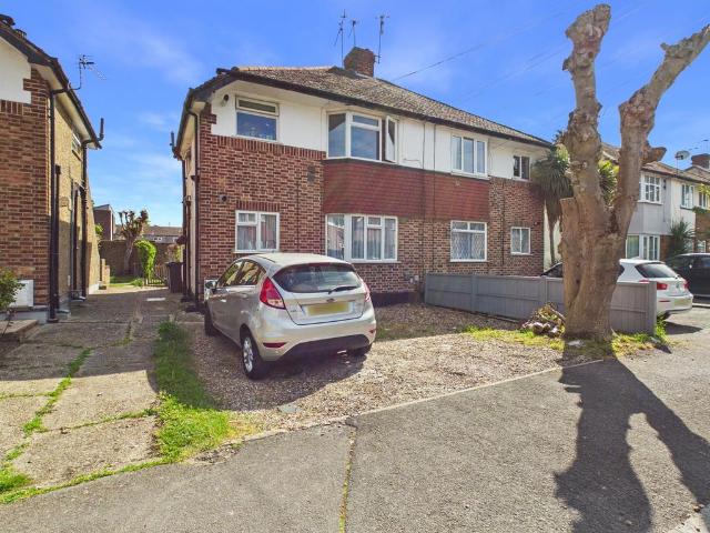 2 bedroom maisonette for sale