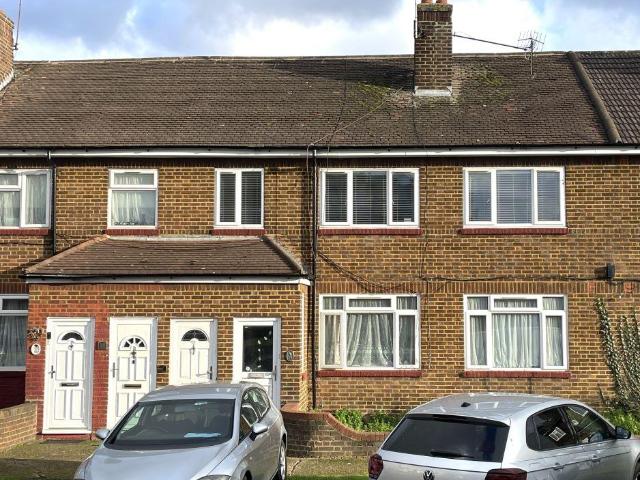 2 bedroom maisonette for sale
