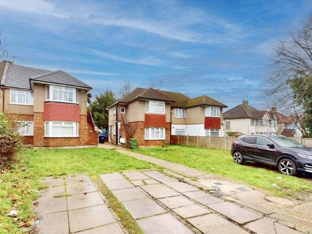 2 bedroom maisonette for sale