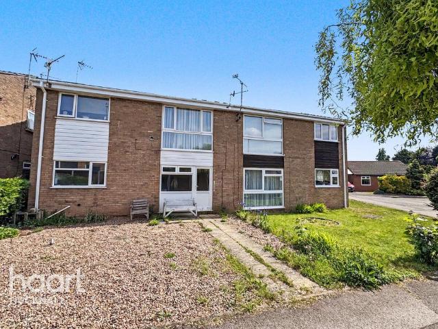 2 bedroom maisonette for sale