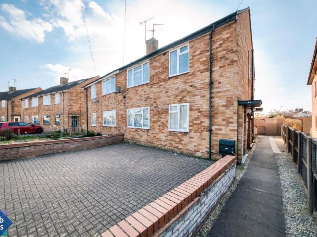 2 bedroom maisonette for sale