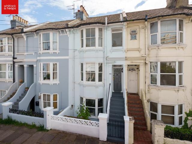 2 bedroom maisonette for sale