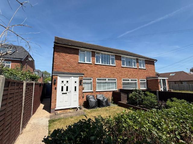 2 bedroom maisonette for sale