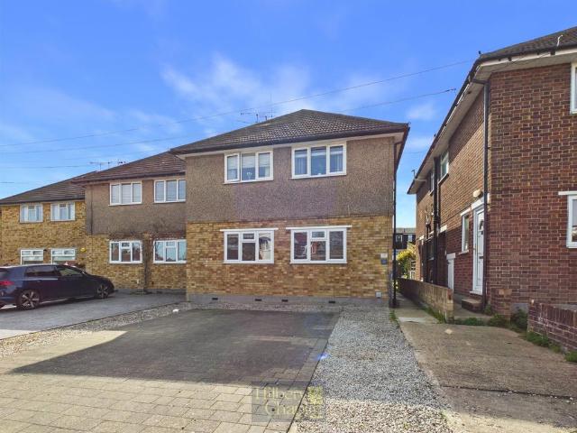 2 bedroom maisonette for sale