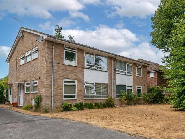 2 bedroom maisonette for sale