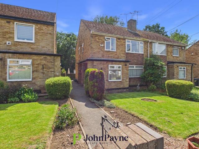 2 bedroom maisonette for sale