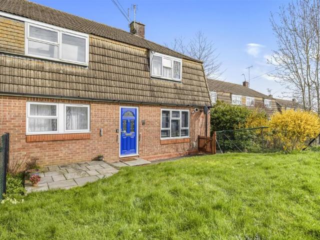 2 bedroom maisonette for sale