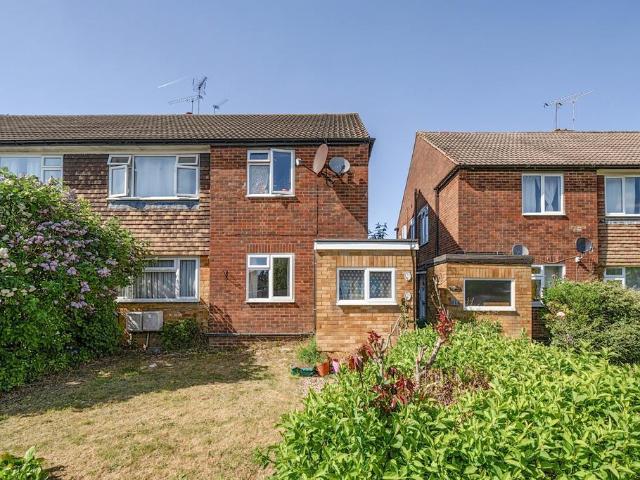 2 bedroom maisonette for sale