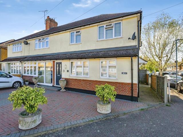 2 bedroom maisonette for sale