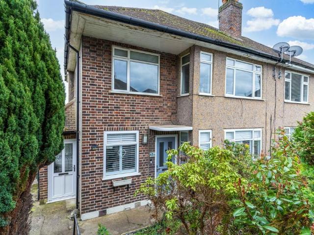 2 bedroom maisonette for sale