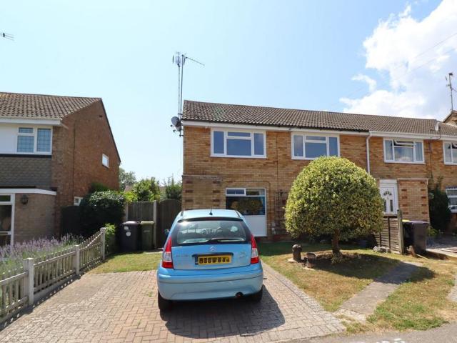 2 bedroom maisonette for sale