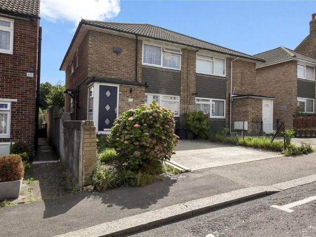 2 bedroom maisonette for sale