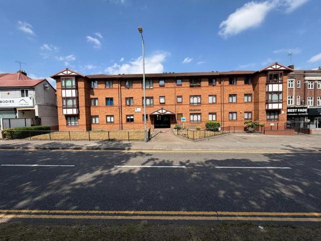 2 bedroom maisonette for sale