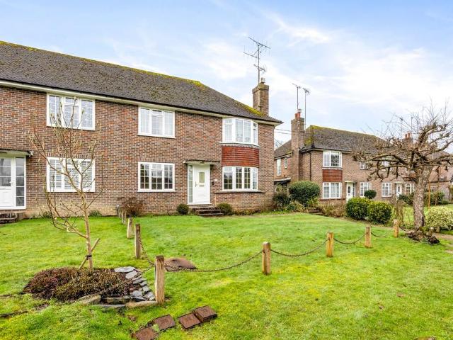 2 bedroom maisonette for sale