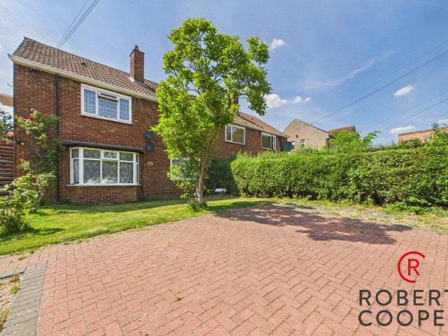 2 bedroom maisonette for sale