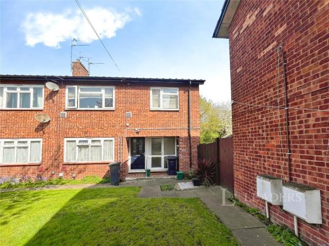 2 bedroom maisonette for sale