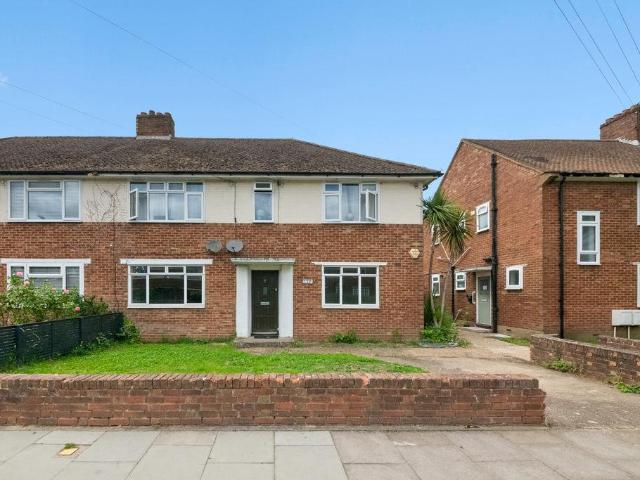2 bedroom maisonette for sale