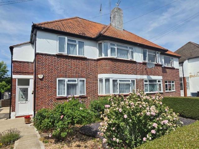 2 bedroom maisonette for sale