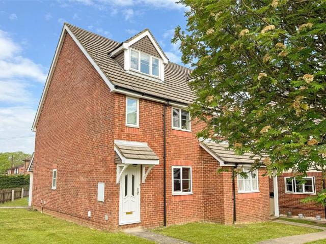 2 bedroom maisonette for sale