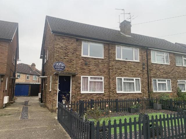 2 bedroom maisonette for sale