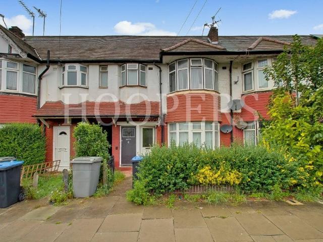 2 bedroom maisonette for sale