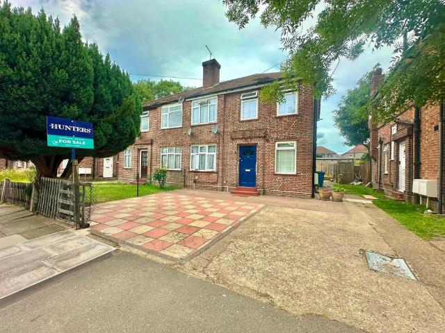 2 bedroom maisonette for sale