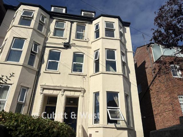 2 bedroom maisonette for sale