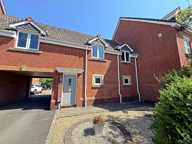 2 bedroom maisonette for sale