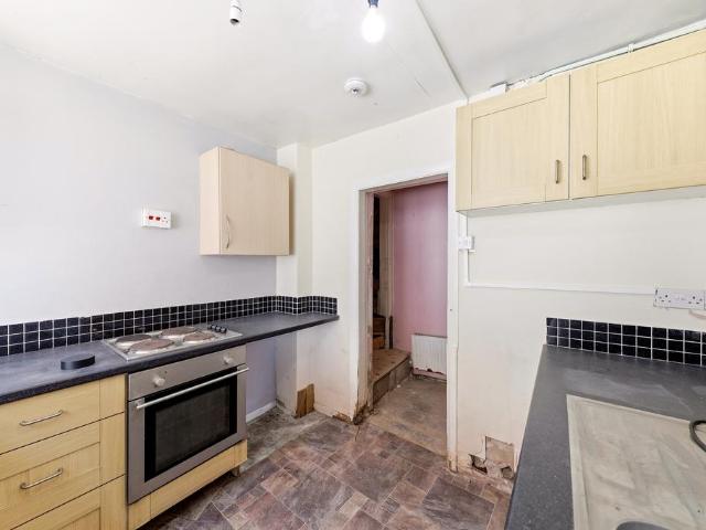 2 bedroom maisonette for sale